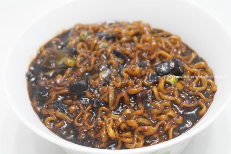 이연복 짜장라면 오늘 저녁 메뉴 ! 팔도 짜장면 너로 찜!